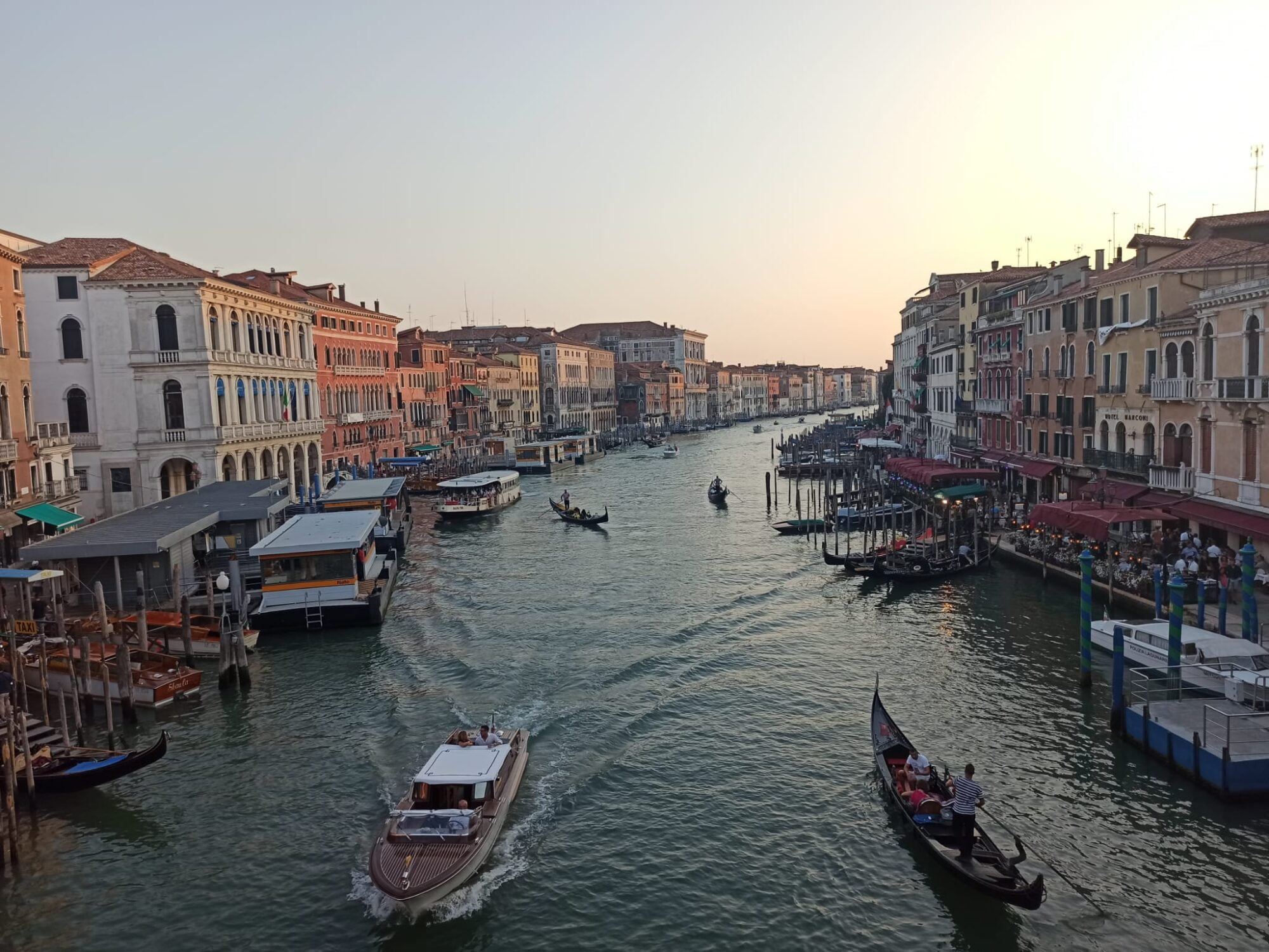 Venice Travel Backpack Vs Rolling Luggage Best Choice Adventurer Atlas Venice Travel Backpack Vs Rolling Luggage Best Choice Adventurer Atlas